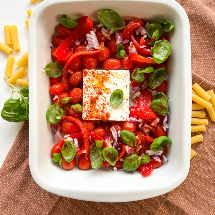 Pasta med bagt feta - Feta pasta er lækker og cremet