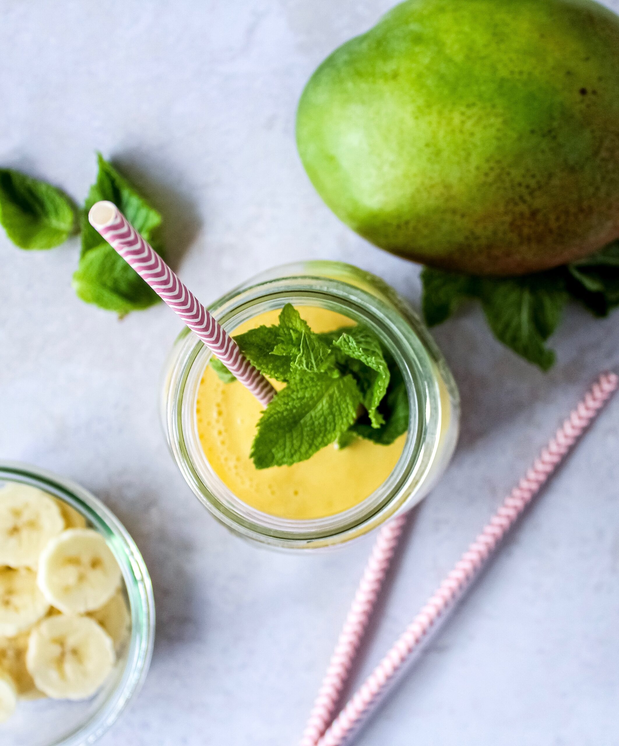 Mango og banan smoothie - Pigen i Køkkenet