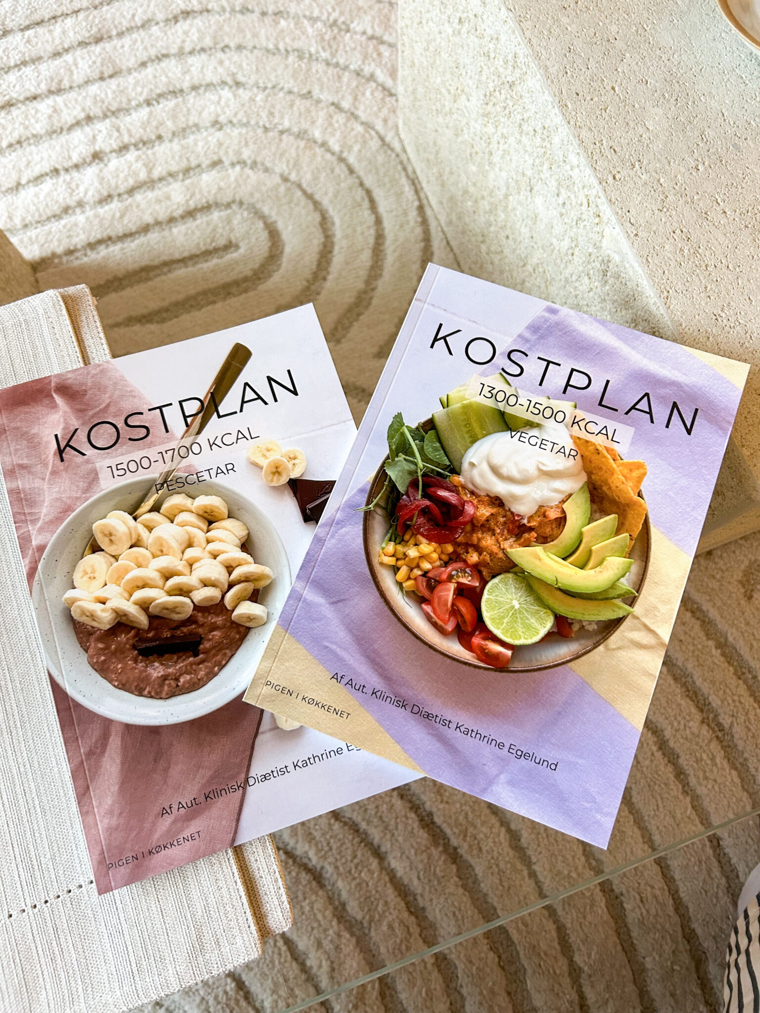 Kostplan på 1500-1700 kcal får du i denne fysiske bog
